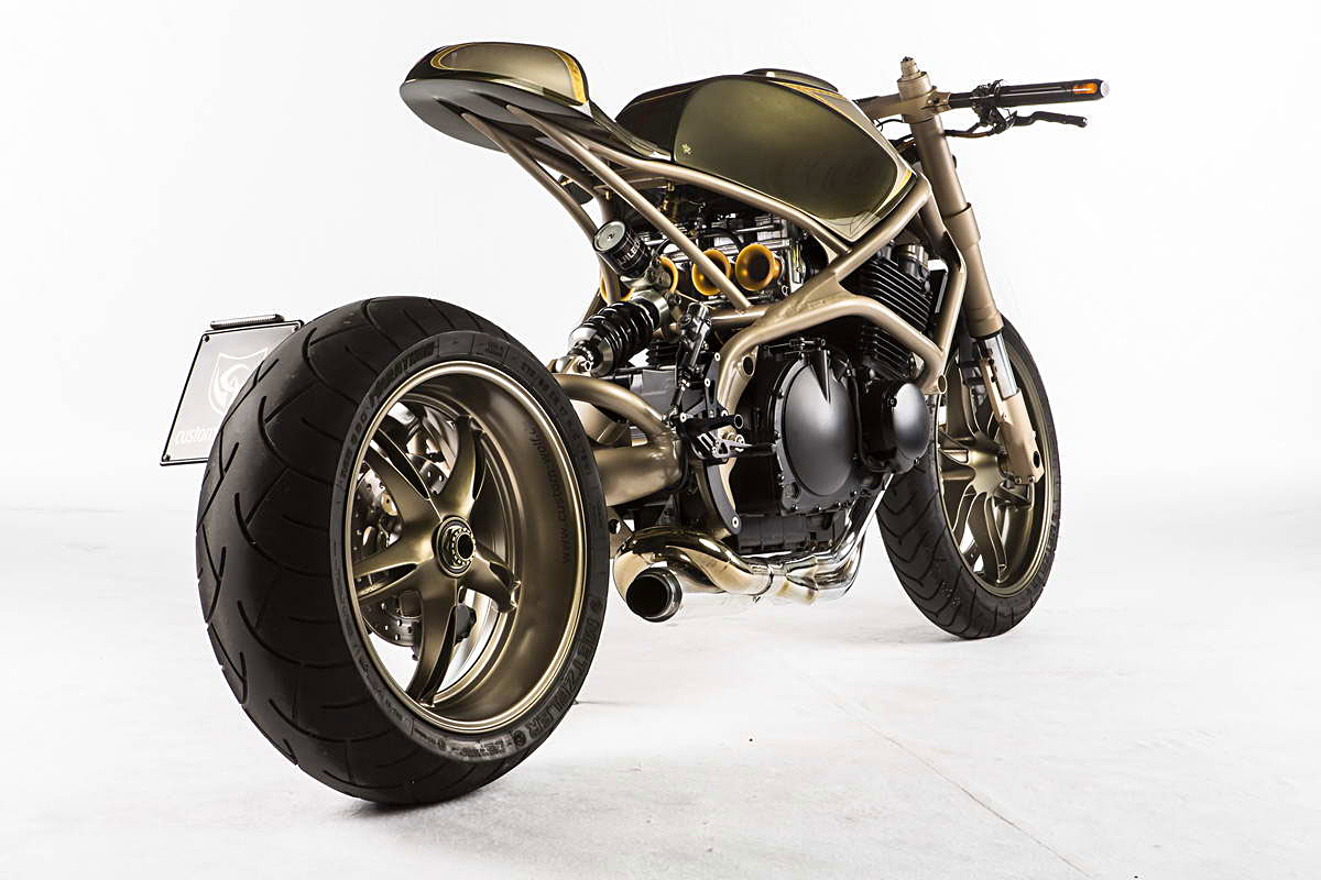 Custom Wolf Martin 026